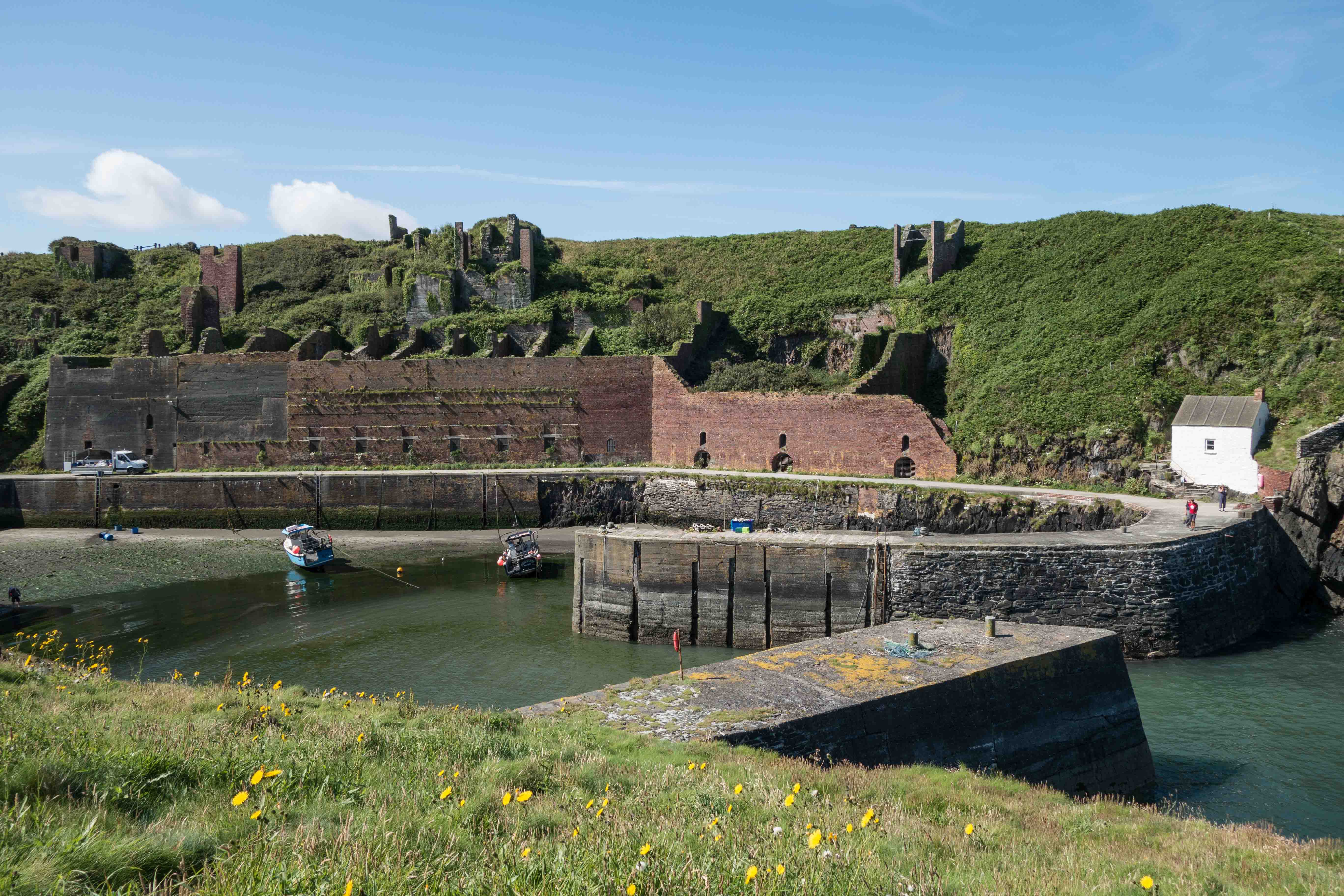 Walking the Pembrokeshire Coast Path – Porthgain to Pwll Deri – Home ...